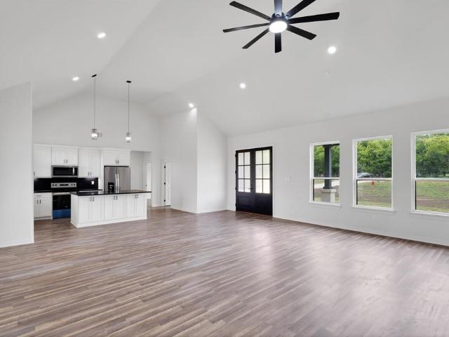 901 Old Maypearl Rd, Waxahachie, TX 75167 | MLS #21328