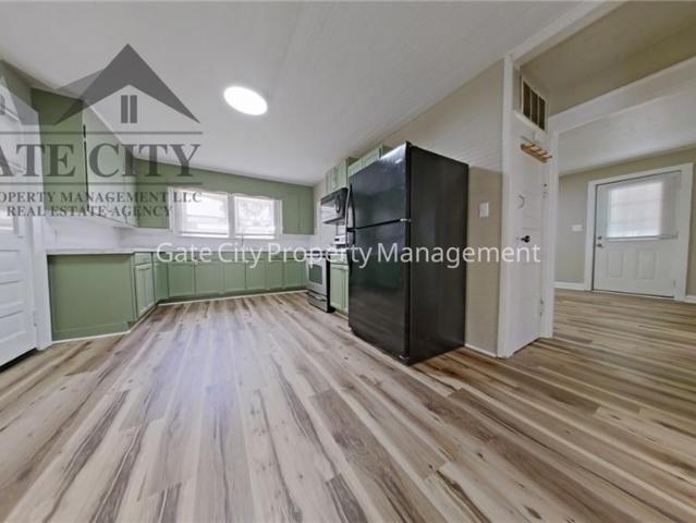 901 Old Thomasville Road