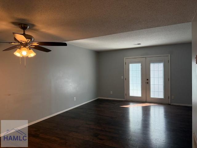 901 Olmstead Drive 11