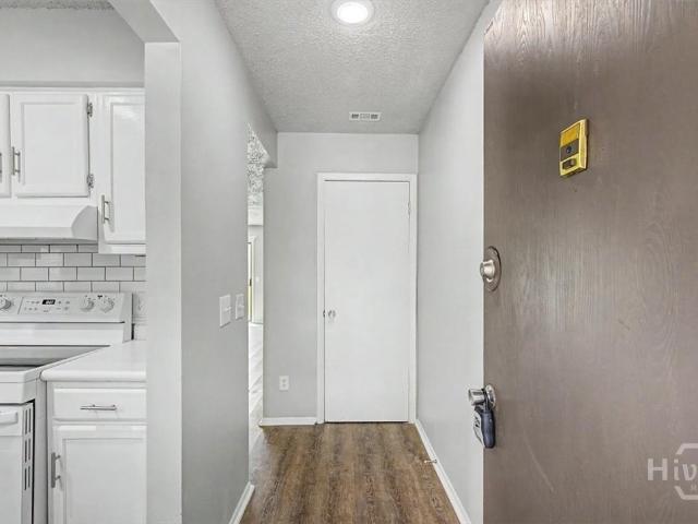 901 Olmstead Drive Unit 33E