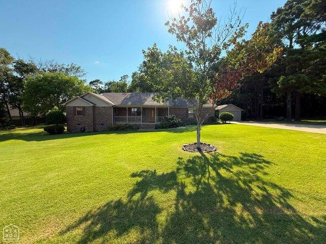 901 Oriole Dr, Jonesboro, AR 72405