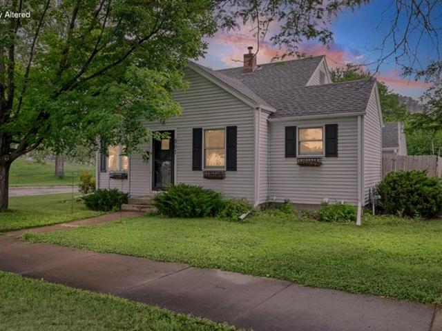 901 Losey Blvd S, La Crosse, WI 54601