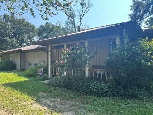 901 Lanely Rd, Buffalo, TX 75831 MLS 51562697