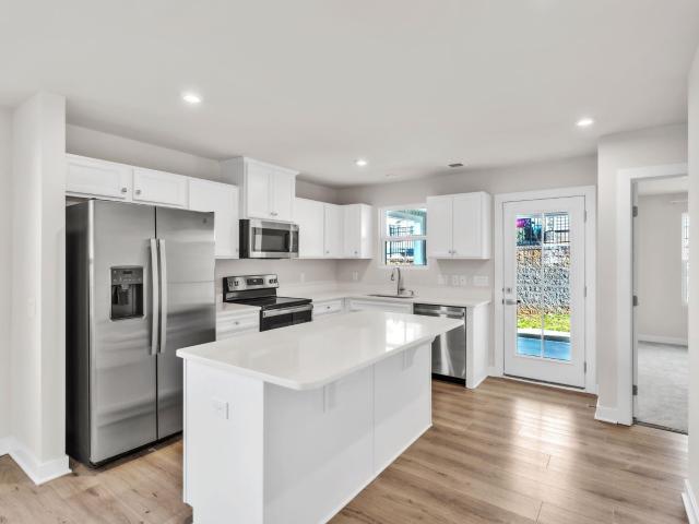 901 Leyburn Lane