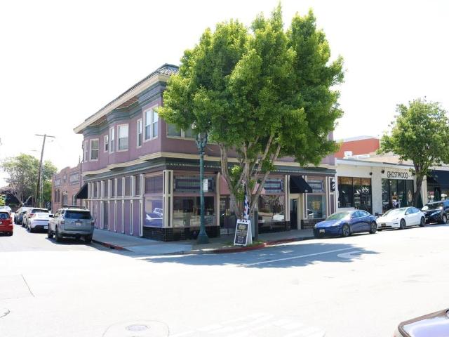 901 Main Street