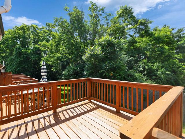 901 Mammoth Road # 9