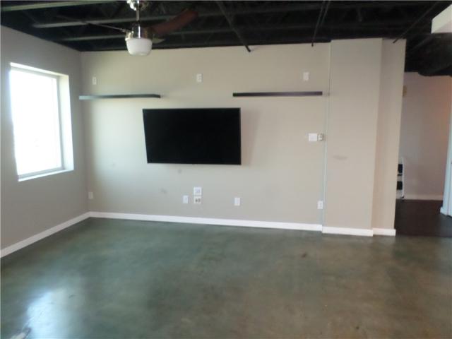 901 N Upper Broadway Street 306
