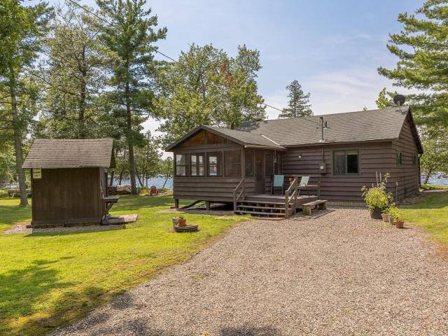 901 N Widow Lake Trail NW