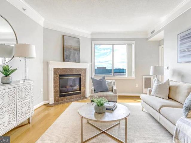 901 N Monroe St #1114, Arlington, VA 22201