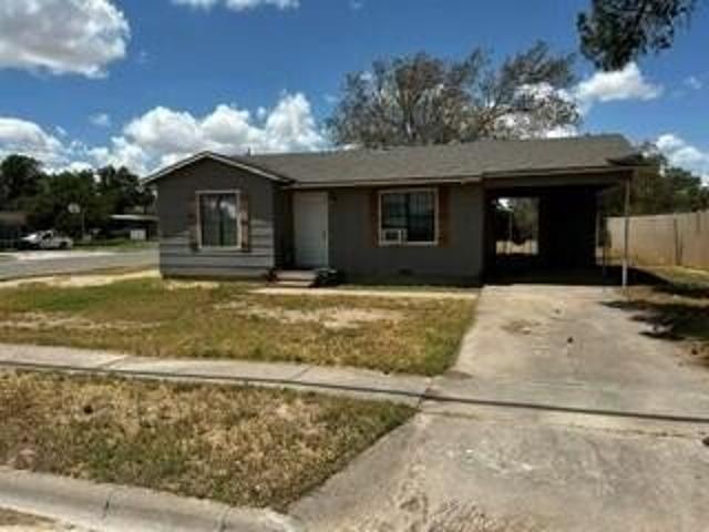 901 N Ohio Ave, Big Lake, TX 76932