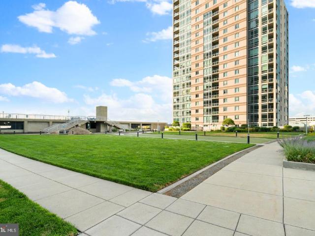 901 N Penn Street # R1401
