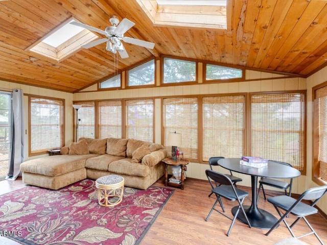 901 n pine cliff drive