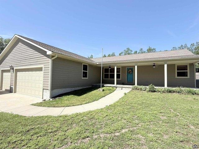 901 Nicholson Rd, Chapman, KS 67431