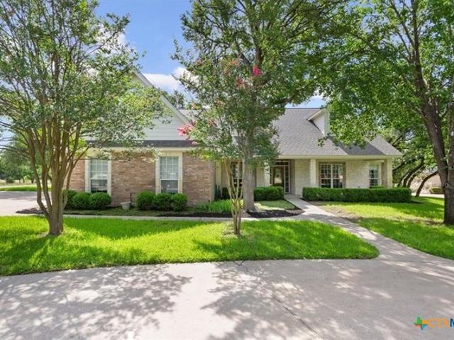 901 Salado Oaks Dr, Salado, TX 76571