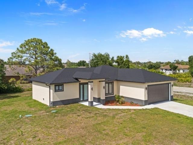 901 Sara Ave N, Lehigh Acres, FL 33971 | MLS #2026002