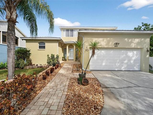 901 Shagos Dr, Apollo Beach, FL 33572