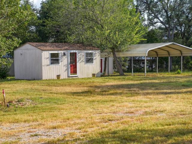 901 State Highway 21 Highway W