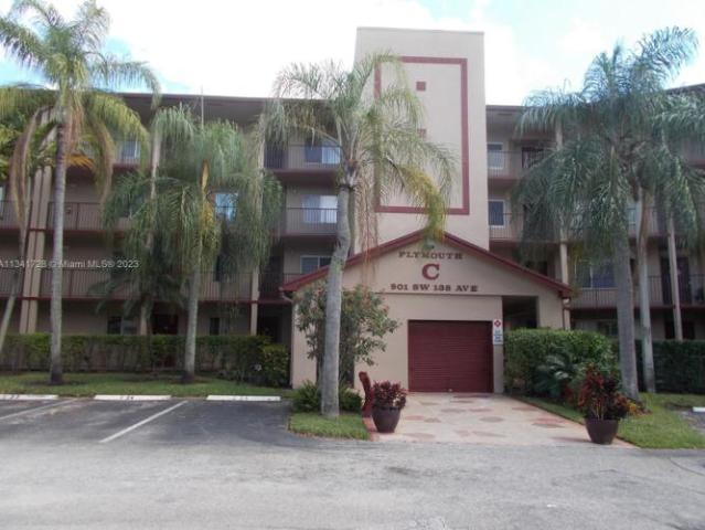 901 SW 138th Ave #107C, Pembroke Pines, FL 33027