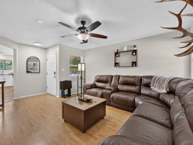 901 Perry Meadows Drive NE