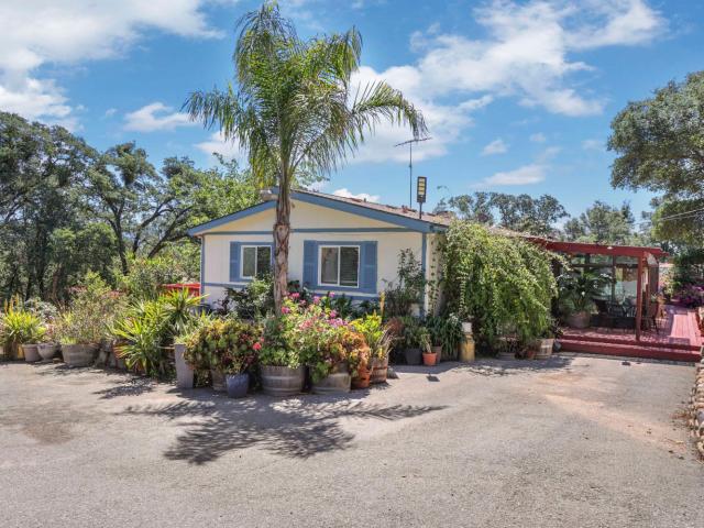 901 Quail Oaks Rd, Valley Springs, CA 95252 | MLS #226051 | Compass
