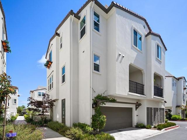 901 Rockview Rd, Novato, CA 94949