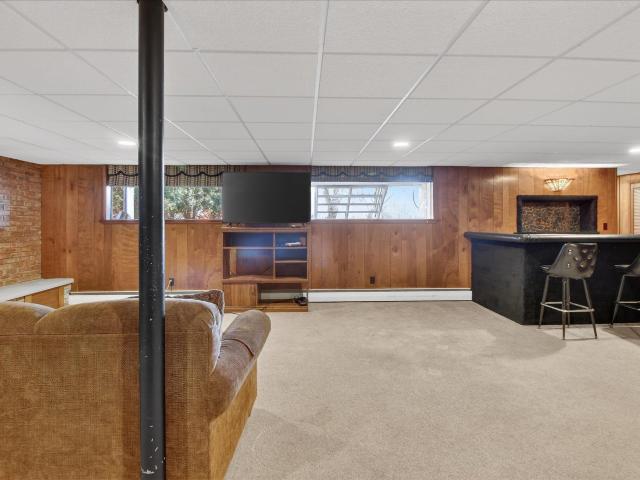 901 Riverview