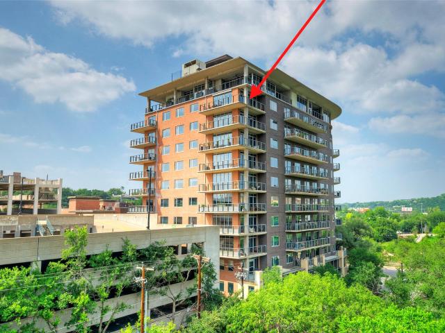 901 W 9th St # 1004