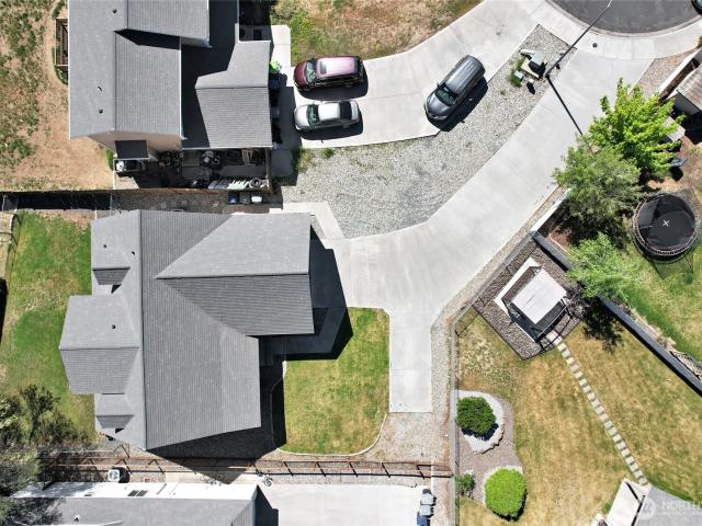 901 W Windrose Drive