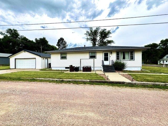 901 W Hanson Ave, Mitchell, SD 57301