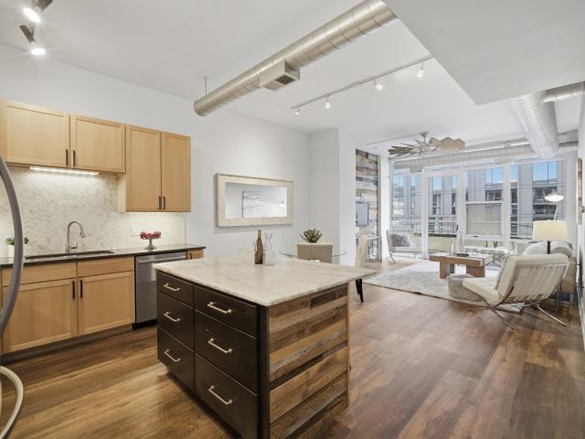 901 W Madison Street # 919