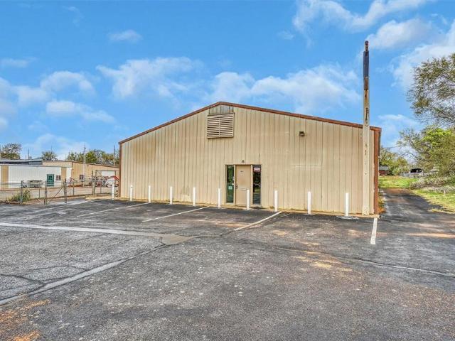 901 W Ring Drive