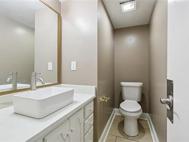 901 Vouray Dr, Unit C, Kenner, LA 70065 | MLS #2562