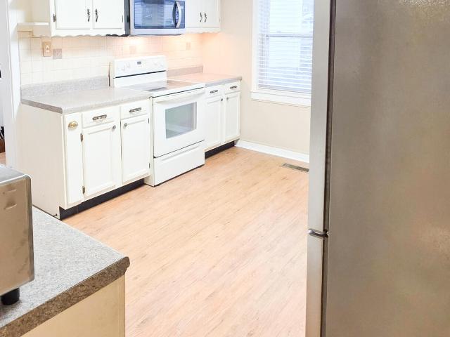 901 Valley Vista Drive