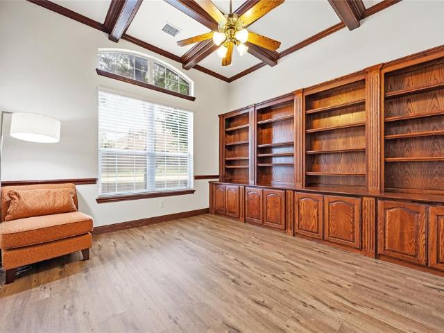 9024 Fox Hollow Trail