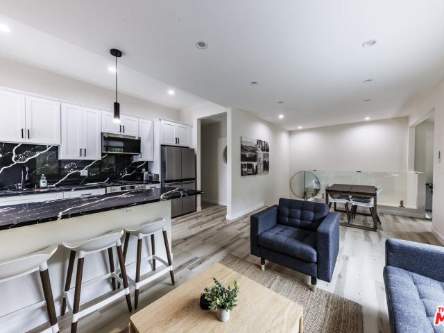 9024 Phyllis Ave, Unit B, West Hollywood, CA 90069 | MLS #26651 | Compass