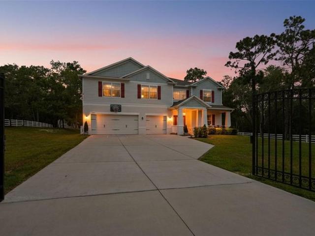 9025 Mazette Rd, Weeki Wachee, FL 34613