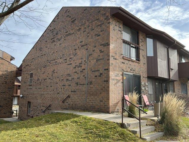 9026 N Park Plaza Ct, Brown Deer, WI 53223