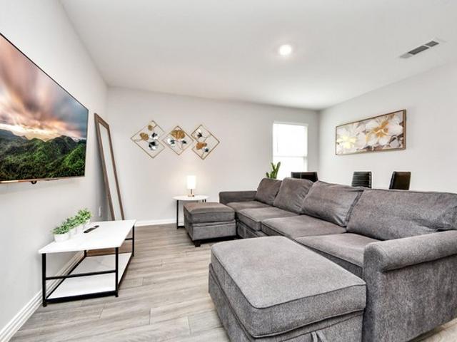 9027 Madera Rd Unit B, Houston, TX 77078