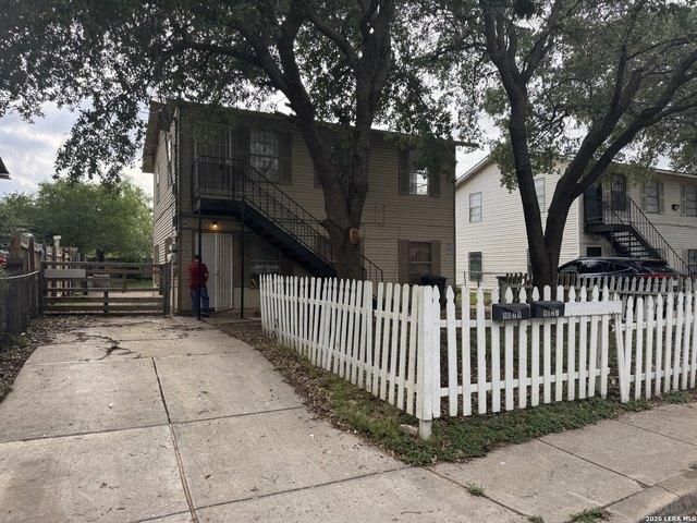 9027 Garnett Ave, San Antonio, TX 78221