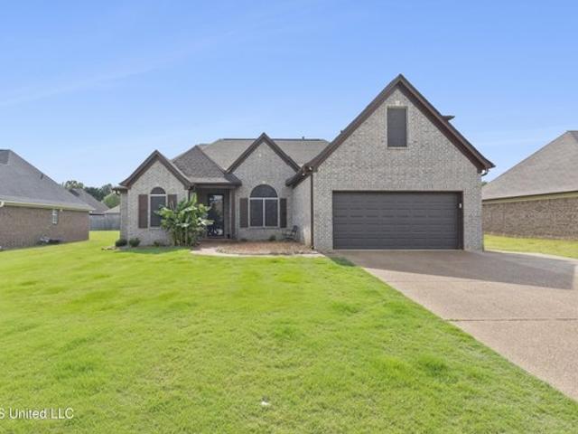9027 Gavin Dr, Olive Branch, MS 38654