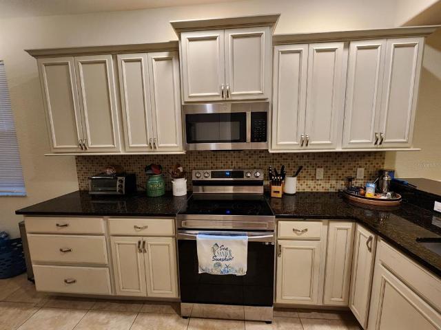 9027 Stone Harbour Loop, Bradenton, FL 34212 | MLS #A4676 | Compass