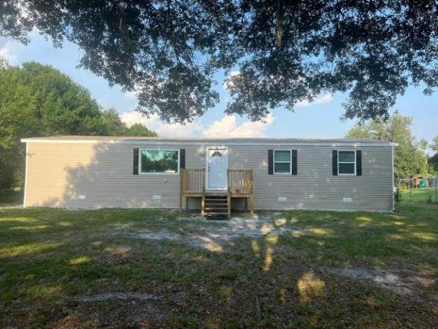 9027 Woodview Dr, Polk City, FL 33868