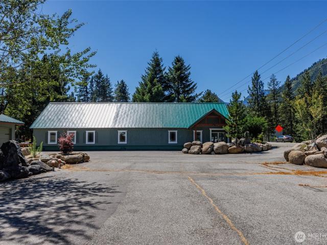 9029 Icicle RD