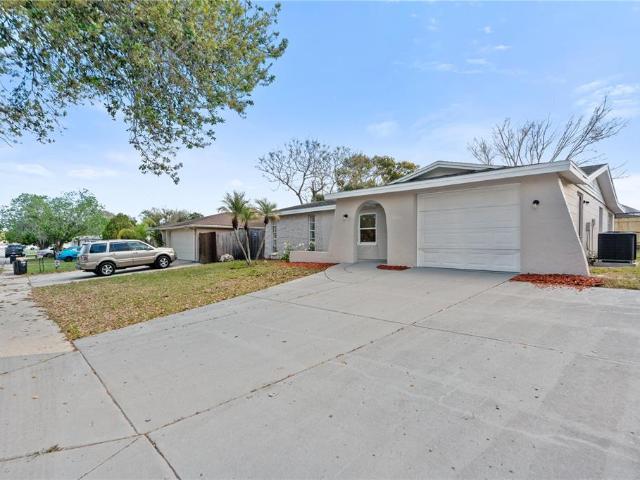9020 Hunt Club Ln, Port Richey, FL 34668 | MLS #W7883