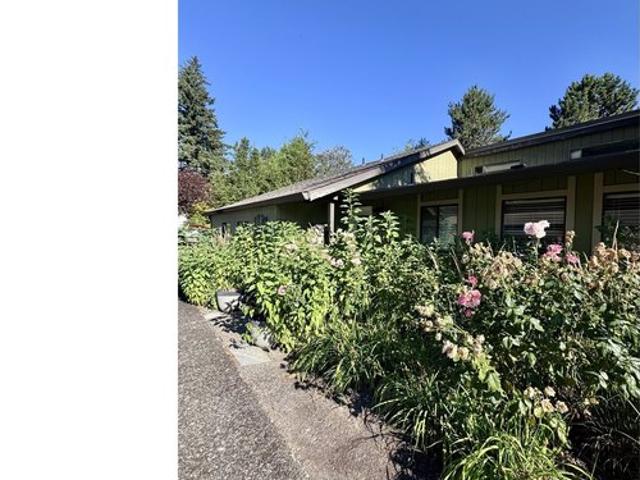 9020 SW 130th Ave, Beaverton, OR 97008