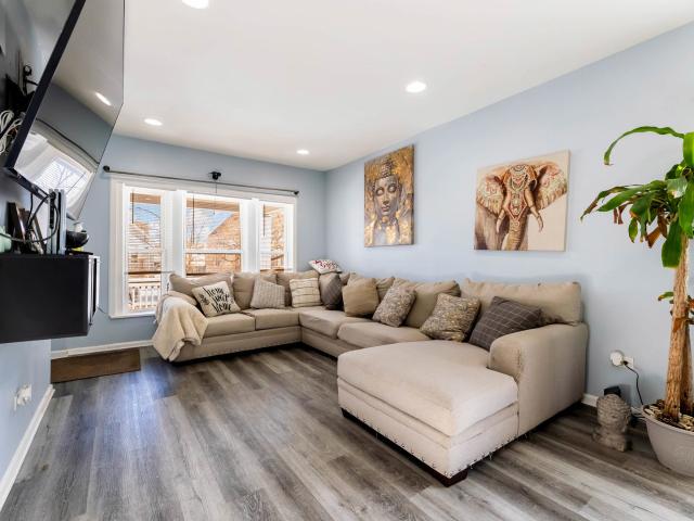9020 S Carpenter St, Chicago, IL 60620 | MLS #12634 | Compass