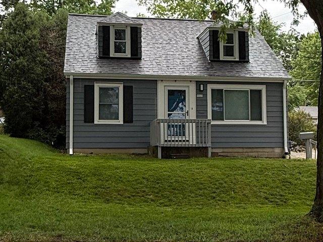 9020 W Vincent Pl, West Allis, WI 53214