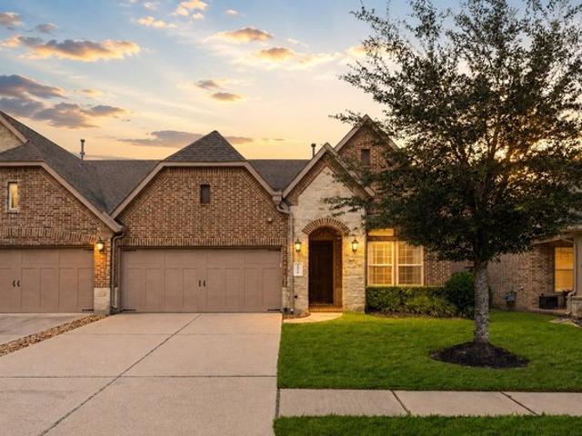 9022 Centennial Dr, Conroe, TX 77384