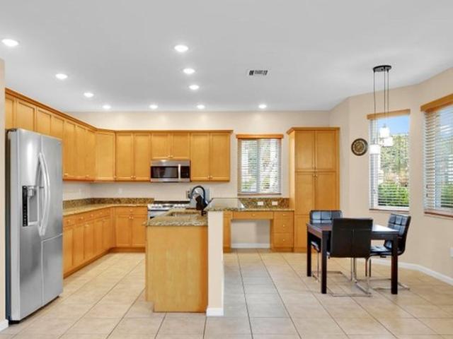 9022 Dupont Pl, Wellington, FL 33414