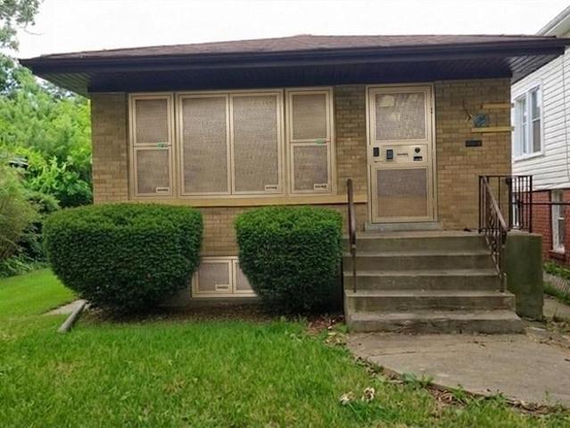 9022 S University Ave, Chicago, IL 60619